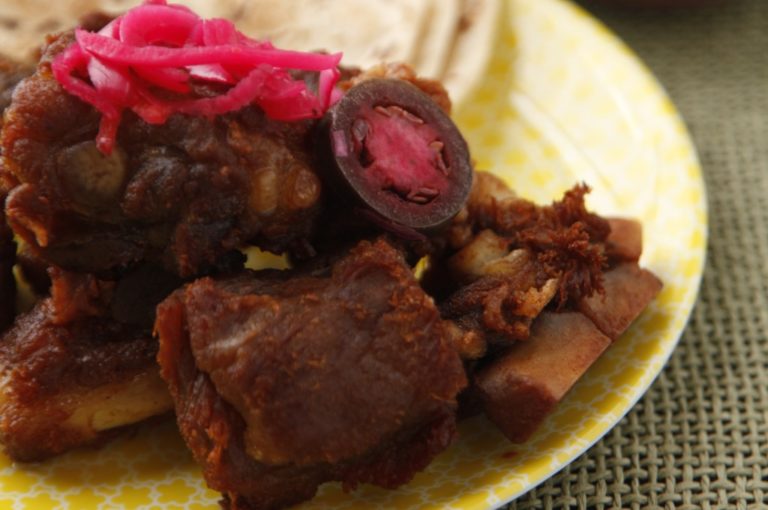 Chicharrones fritos de carne