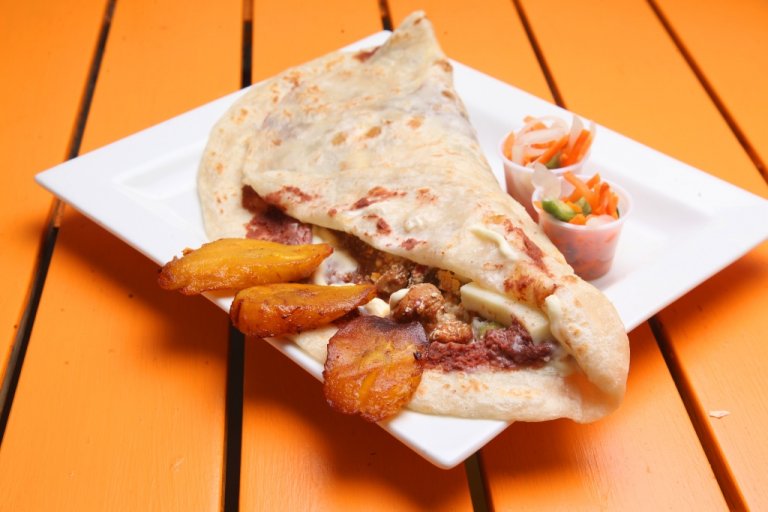 Baleada Ceiba supreme ¡una versión con plátano maduro!