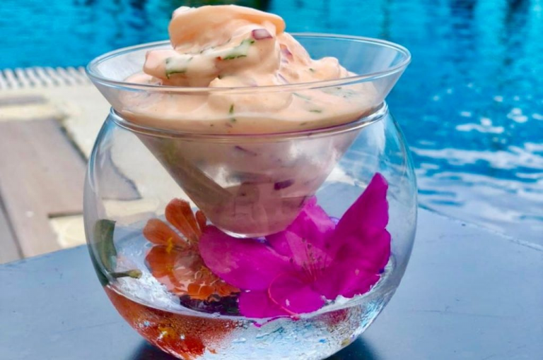 Cóctel de camarones salsa Marinero ¡con un exquisito sabor!