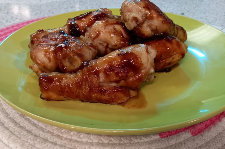 Video: Receta de Piernas de pollo en salsa barbacoa y guayaba