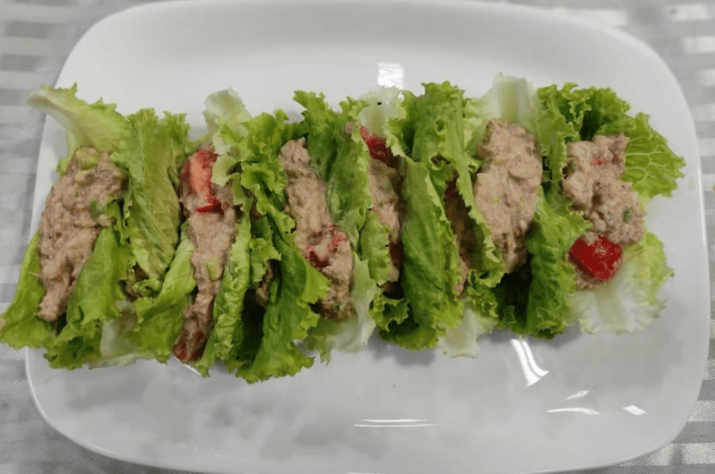 Wraps de atún con tomate y aguacate - Las mejores recetas de cocina
