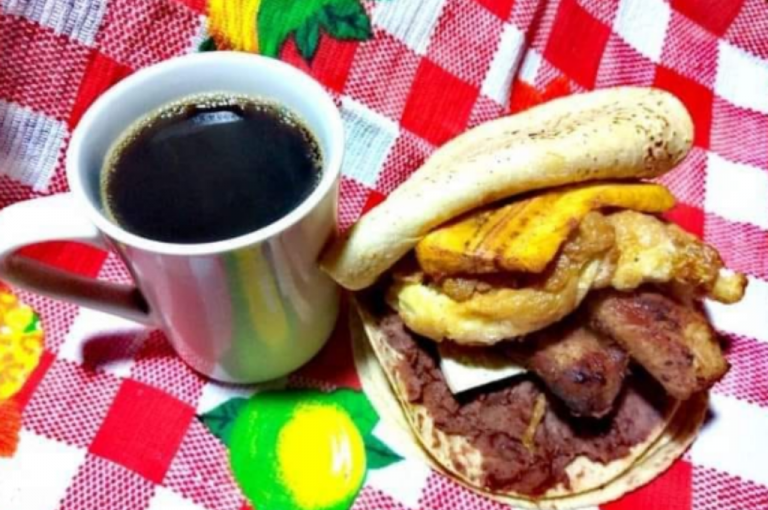 Cinco destinos para degustar las deliciosas burritas hondureñas